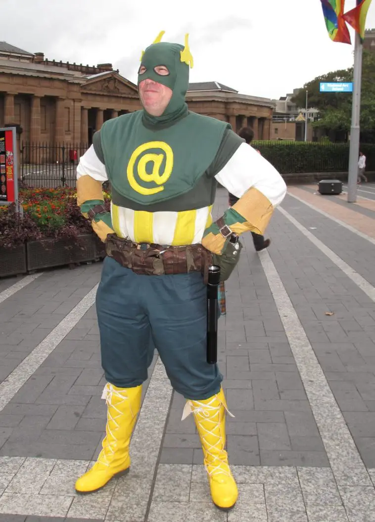 10 Remarkable Real Life Super Heroes – Pop Listicle