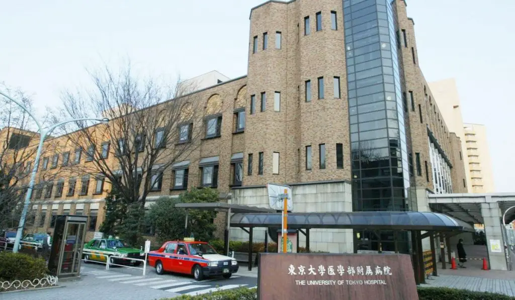 Top 10 Hospitals in the World – Pop Listicle